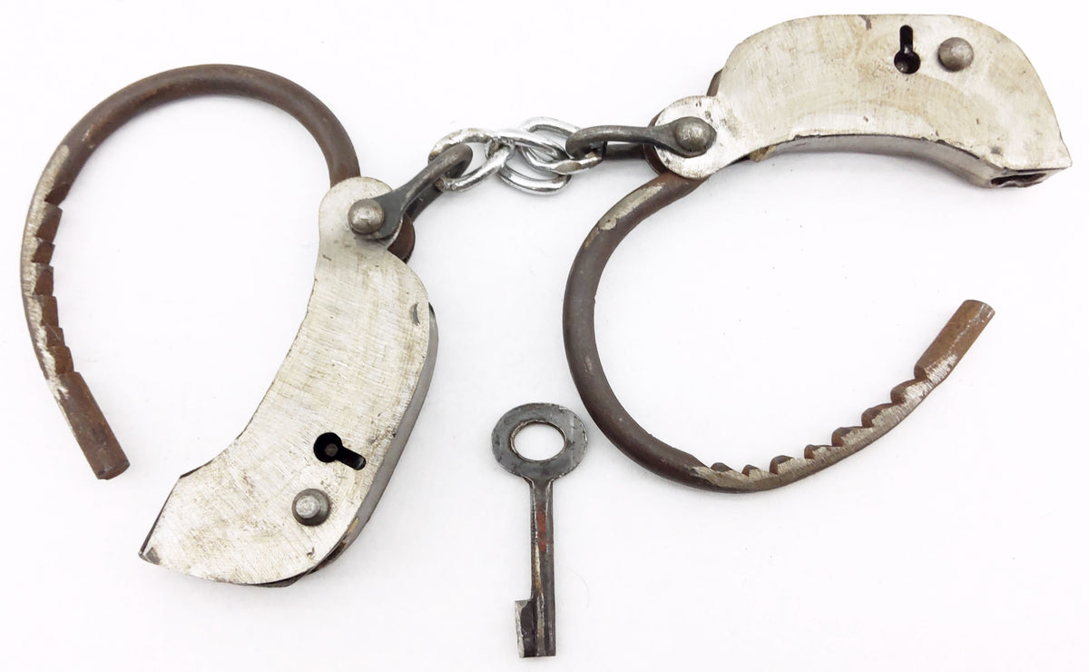Decorative Vintage-Style Handcuffs – Dark Rain Design