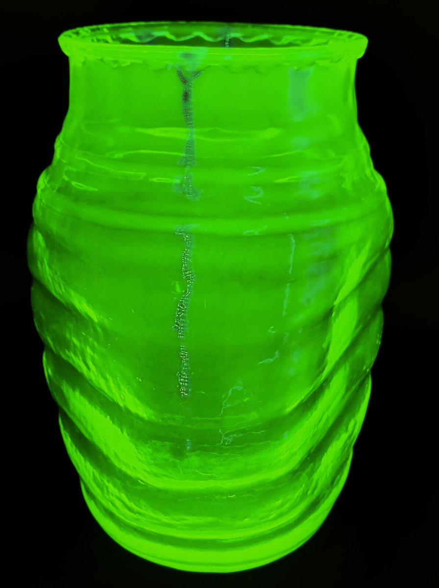 Triangular Uranium Glass Storage Container – Dark Rain Design